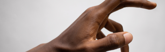 The Diabetic Hand: Causes, Symptoms, and Management - Carenity